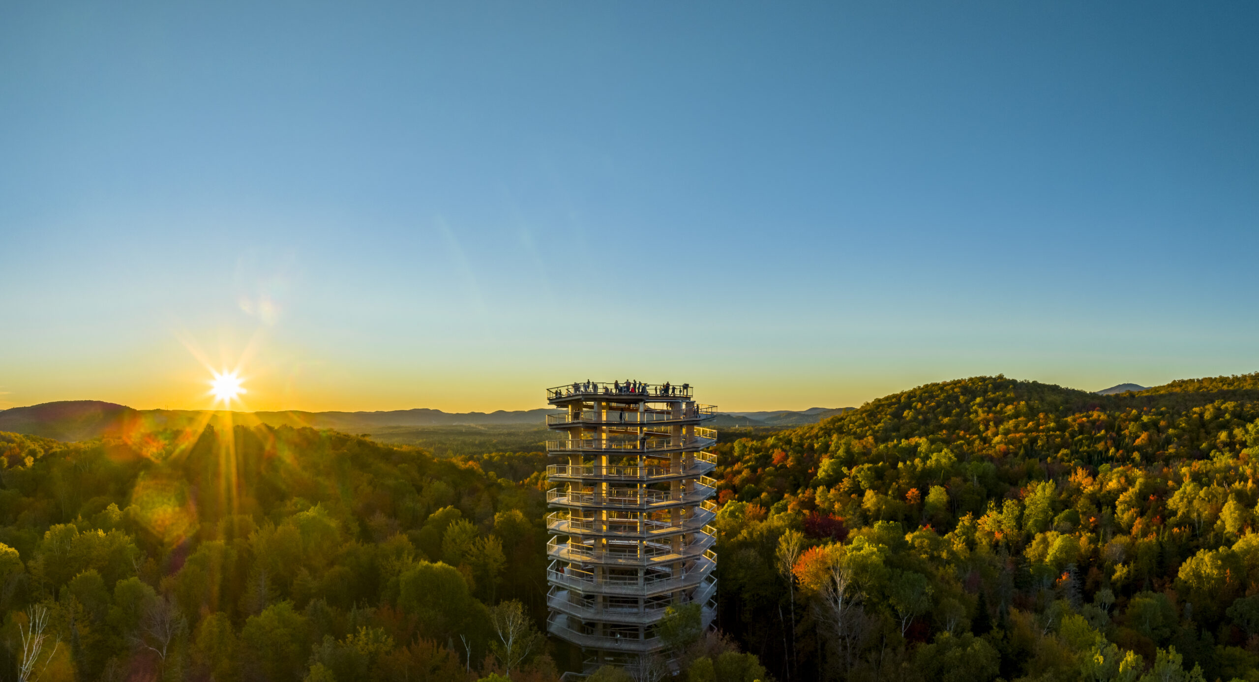 Treetop Walk, Easy Hiking Trail Laurentians | Mont-Tremblant Activity ...